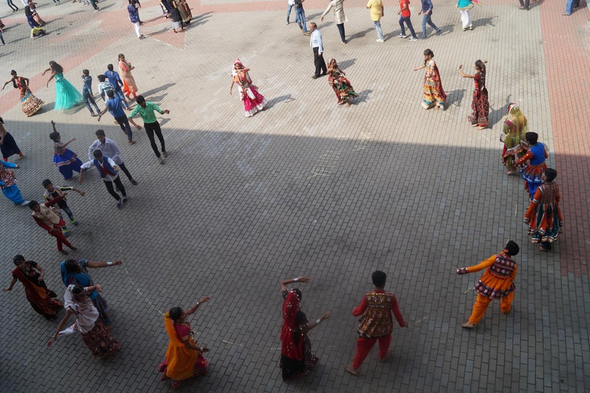 GARBA COMPETITION AT RMG - RMG Maheshwari School